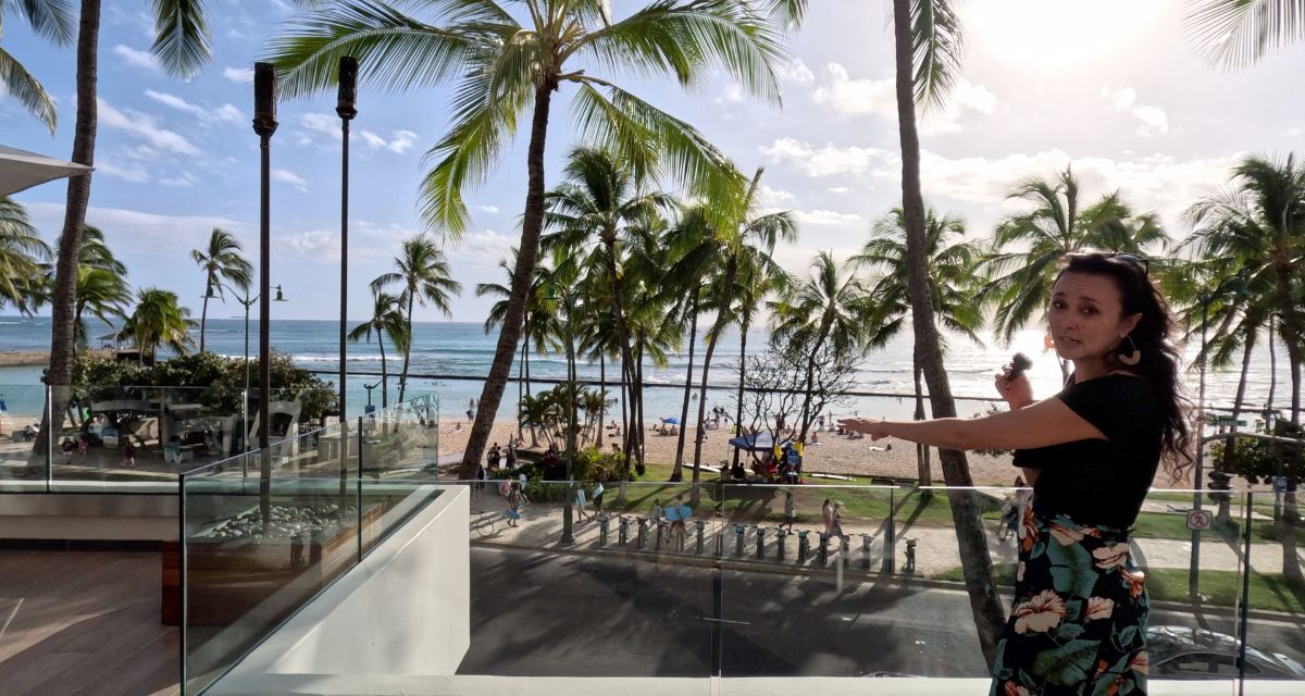 Waikiki Beach Marriott: 20+ minutes of walking - Yes to Hawaii